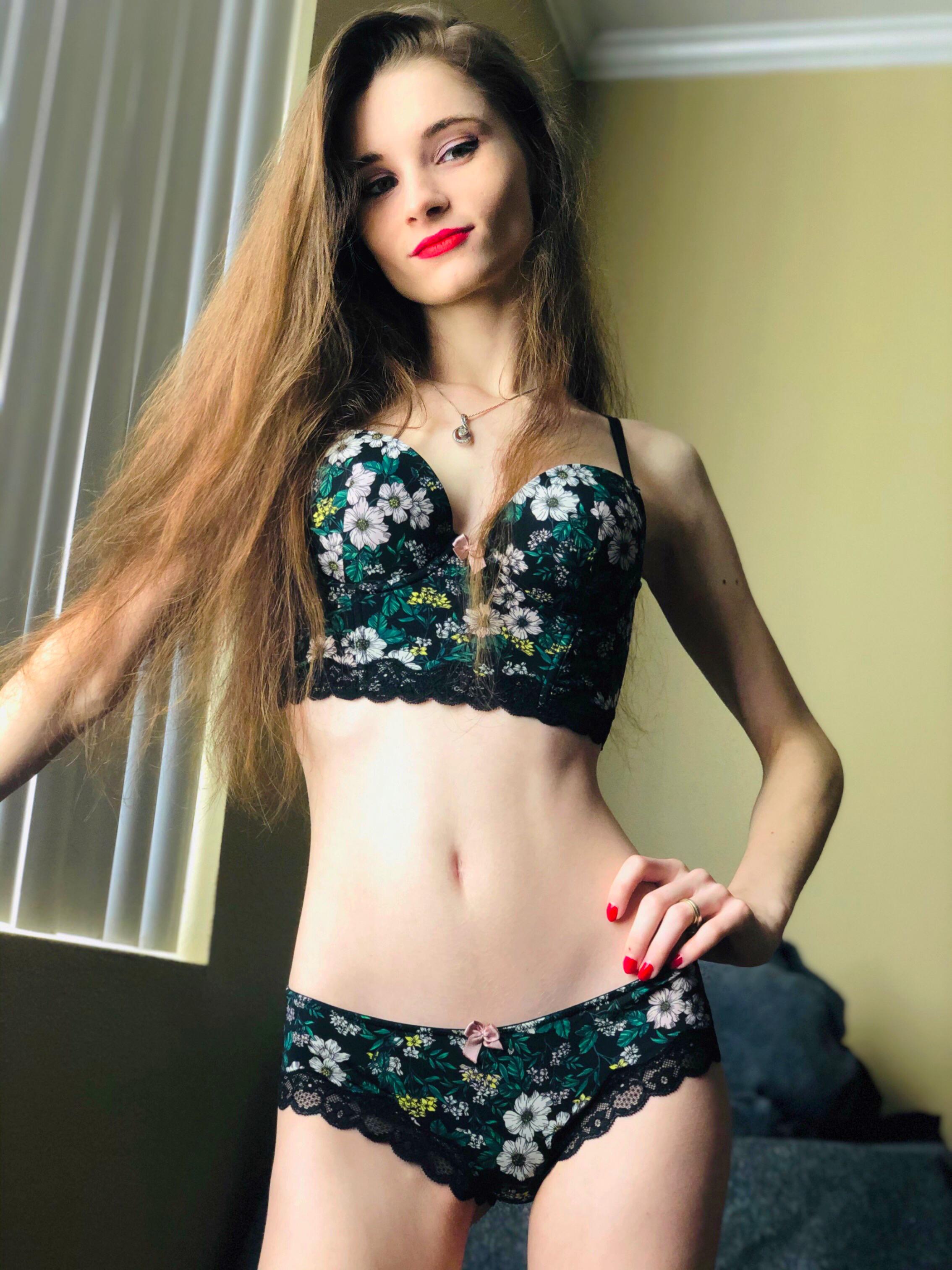 Small enough for ya? | Scrolller