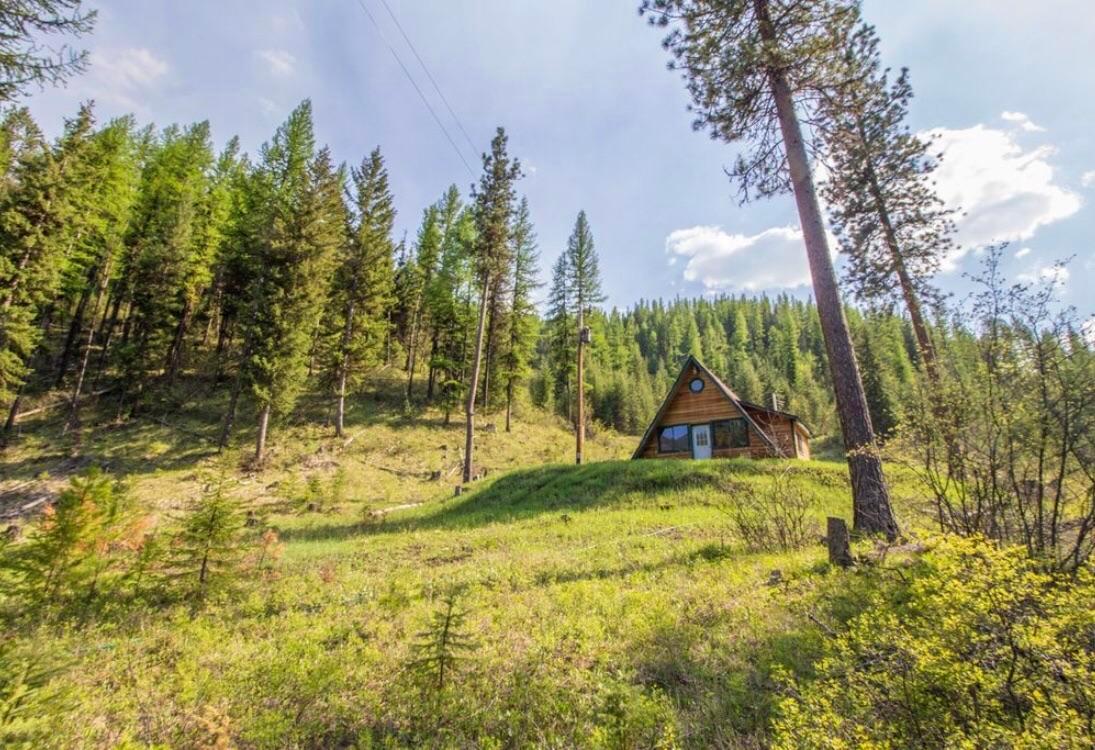 Small Montana cabin | Scrolller