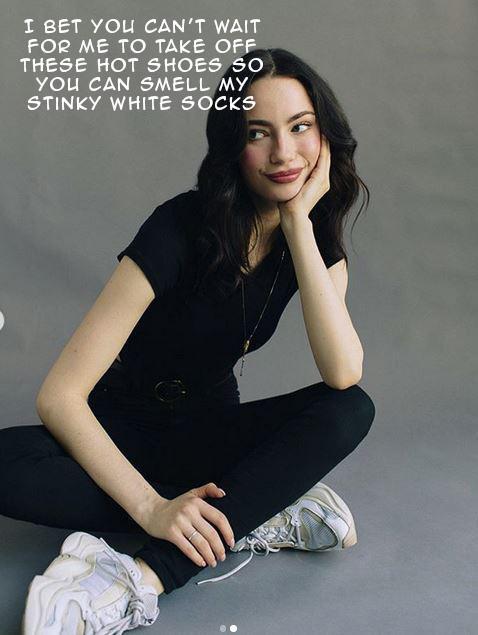 Smell her socks | Scrolller