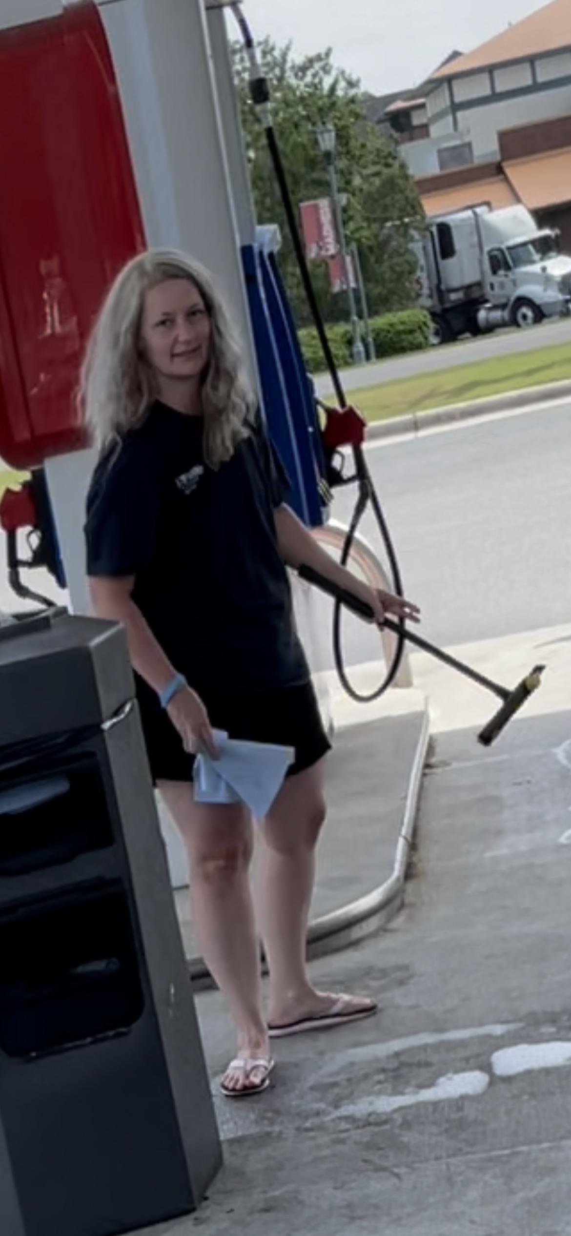 Smoking at the pump. Nice. | Scrolller