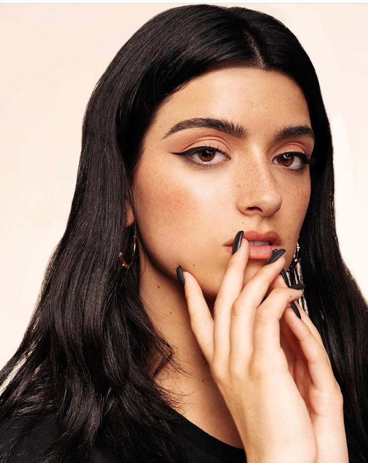 🔥😍 Smoking Hot Scrolller