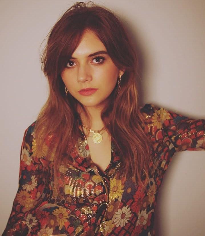 Smoldering looks | Scrolller