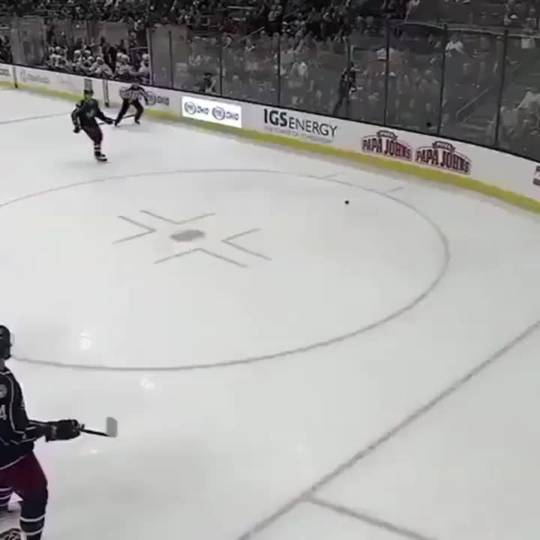 Smooth operator | Scrolller