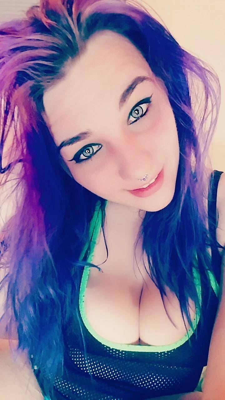 Snap/content bundle for $50 (over 500 pics 20 full vids) and if you purchase today you get 10 ...