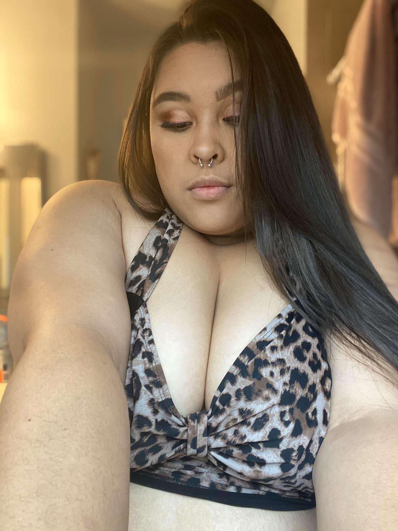 Filipina and proud | Scrolller