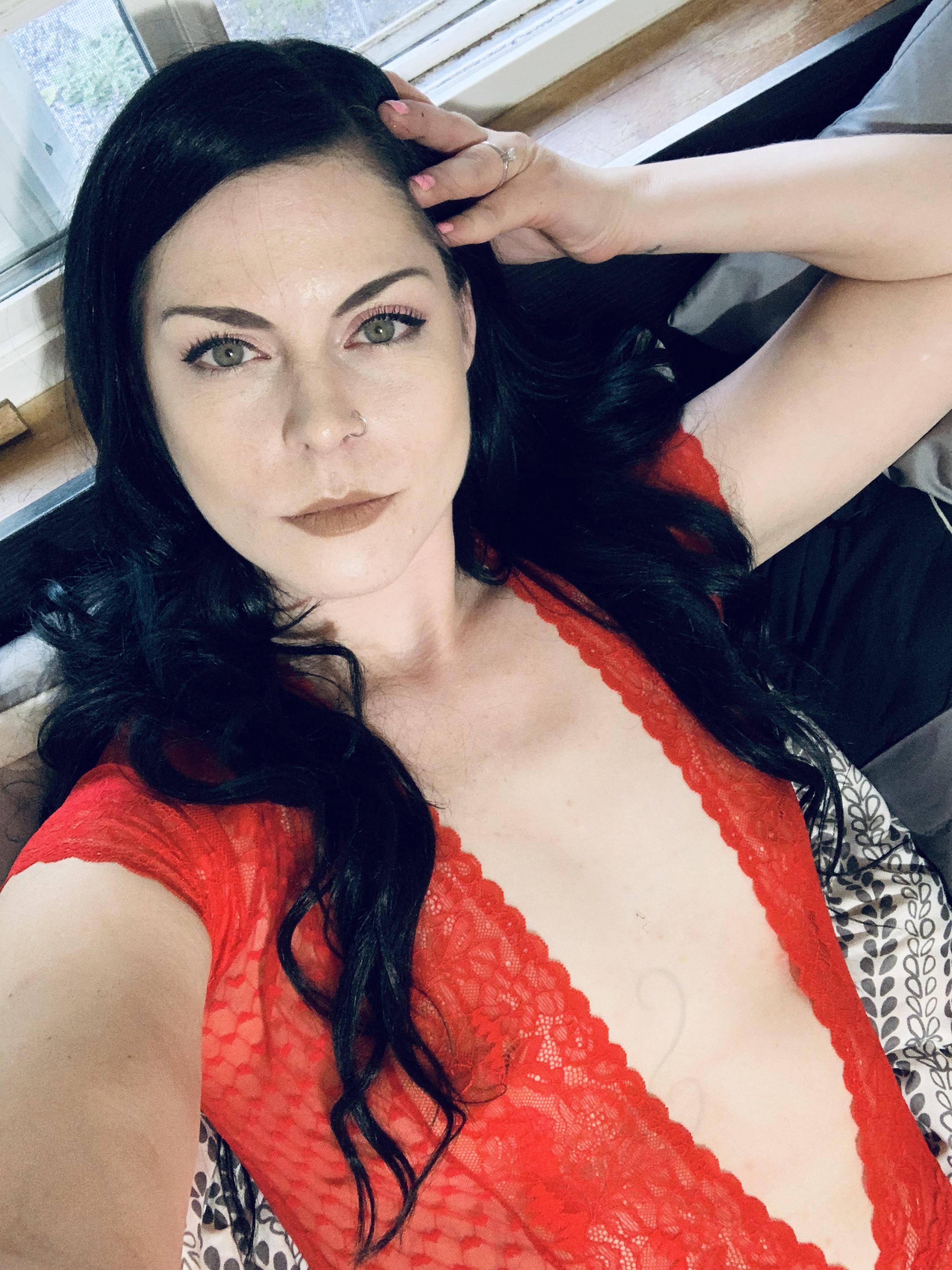 Snow White Sunday 🍎 | Scrolller