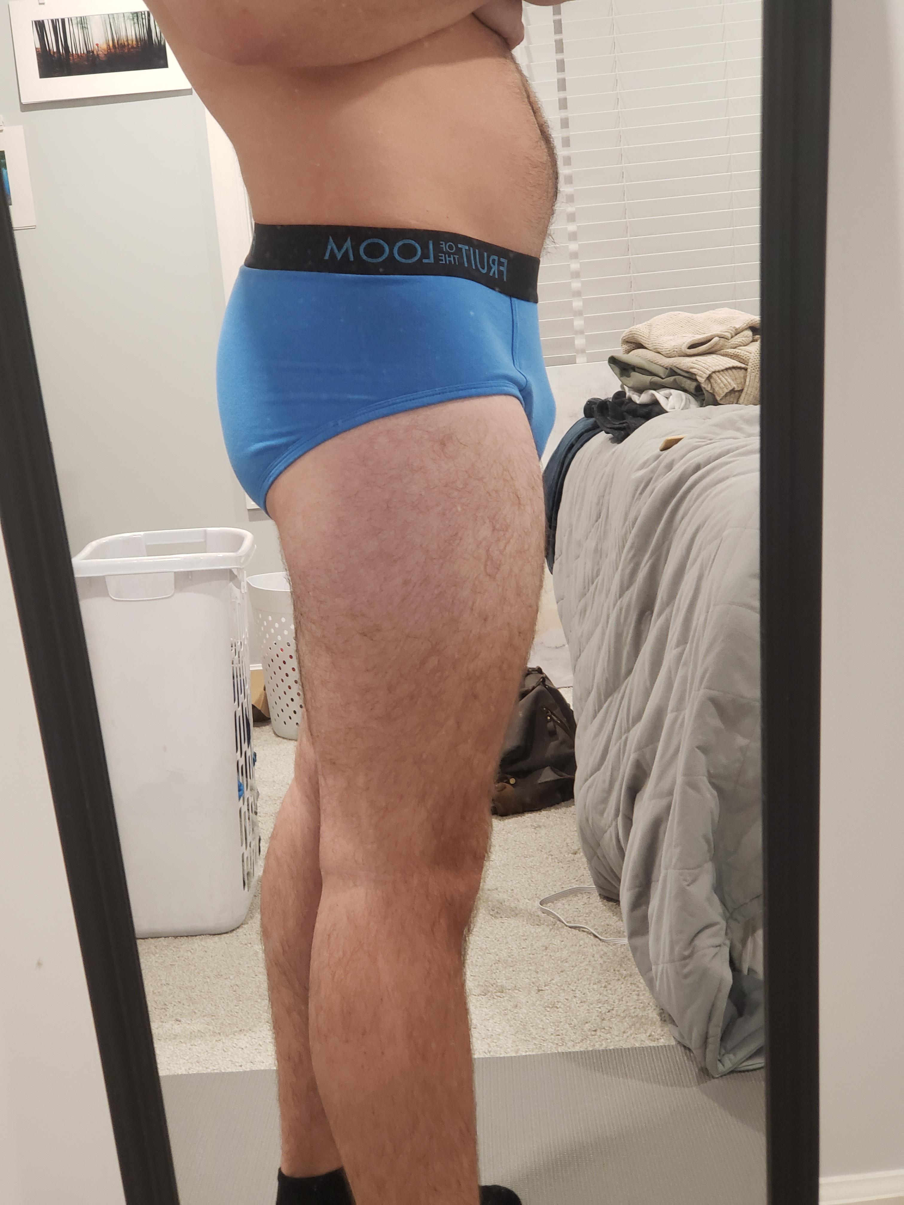 Snug fit, messy room | Scrolller