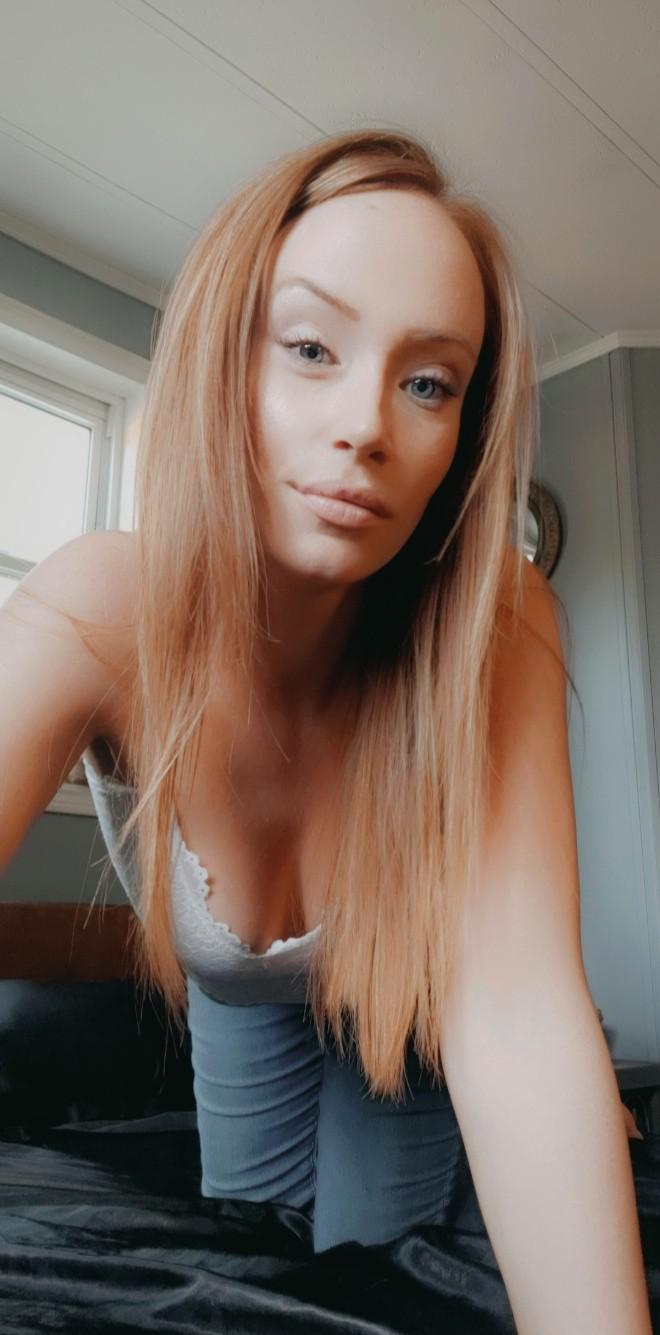 So innocent 😏 | Scrolller