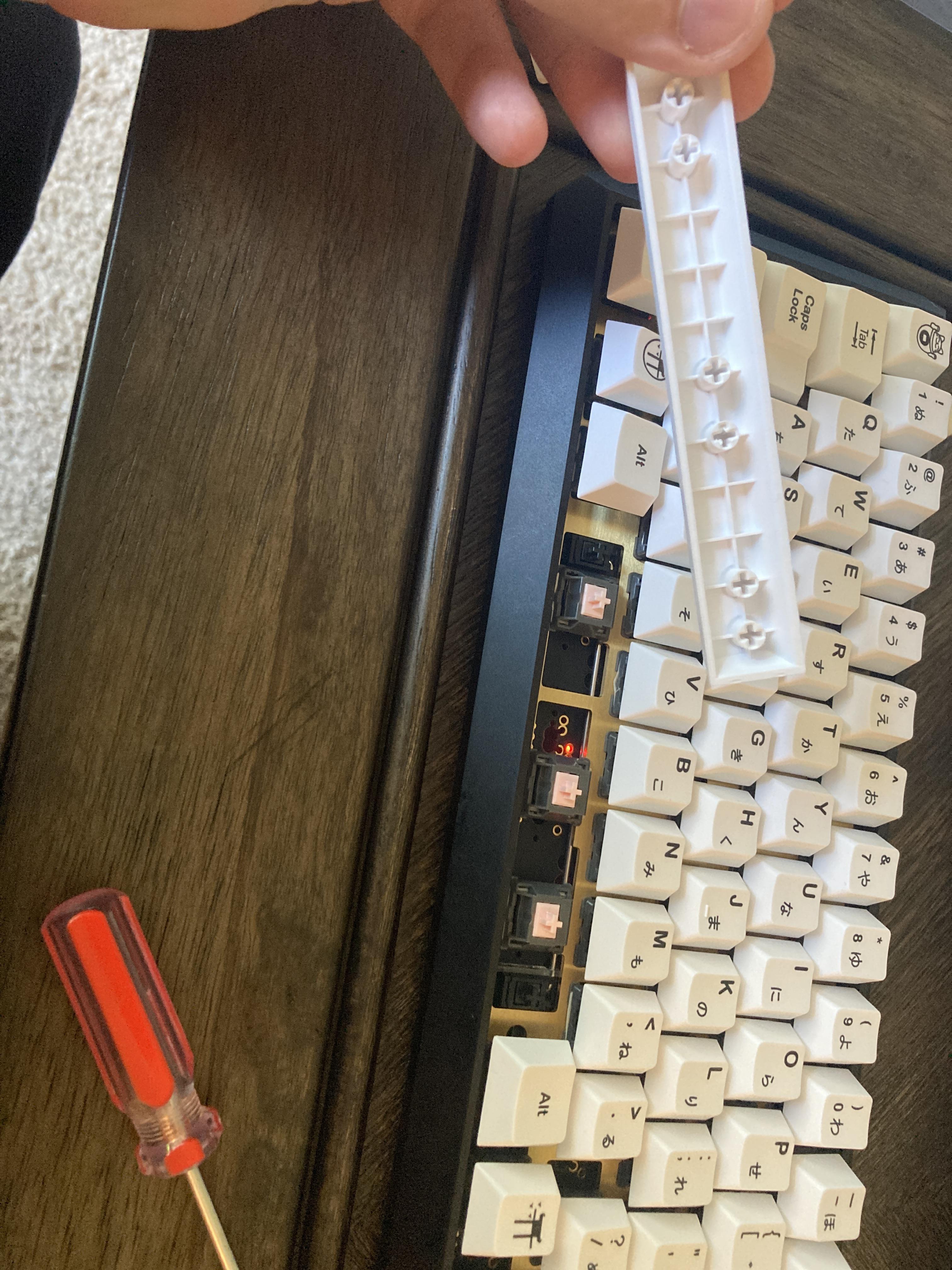 So just finished building my first custom keyboard, when i tried putting the spacebar it didn’t ...