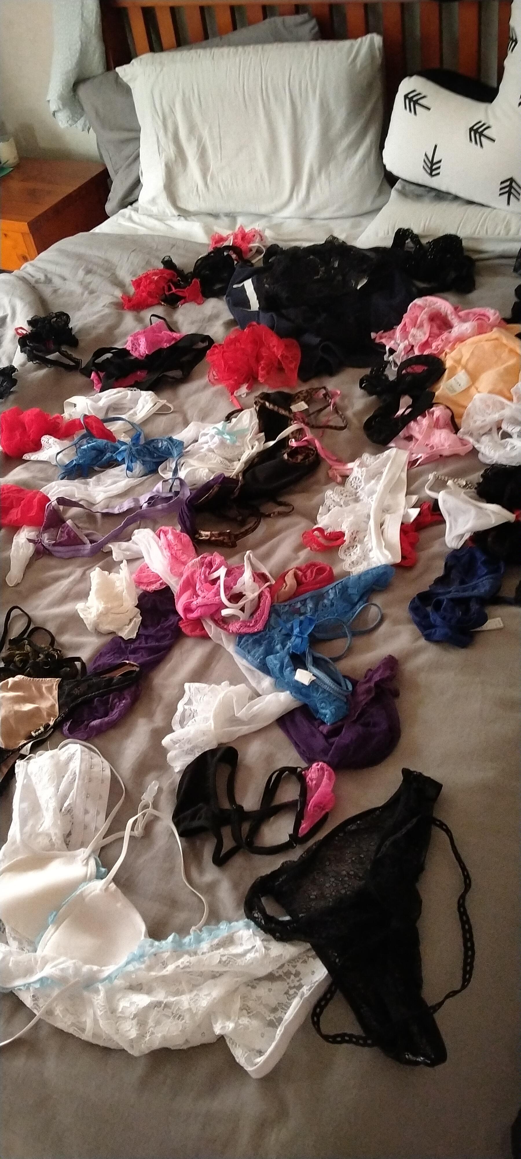 So many choices! Why wants to see what xx | Scrolller