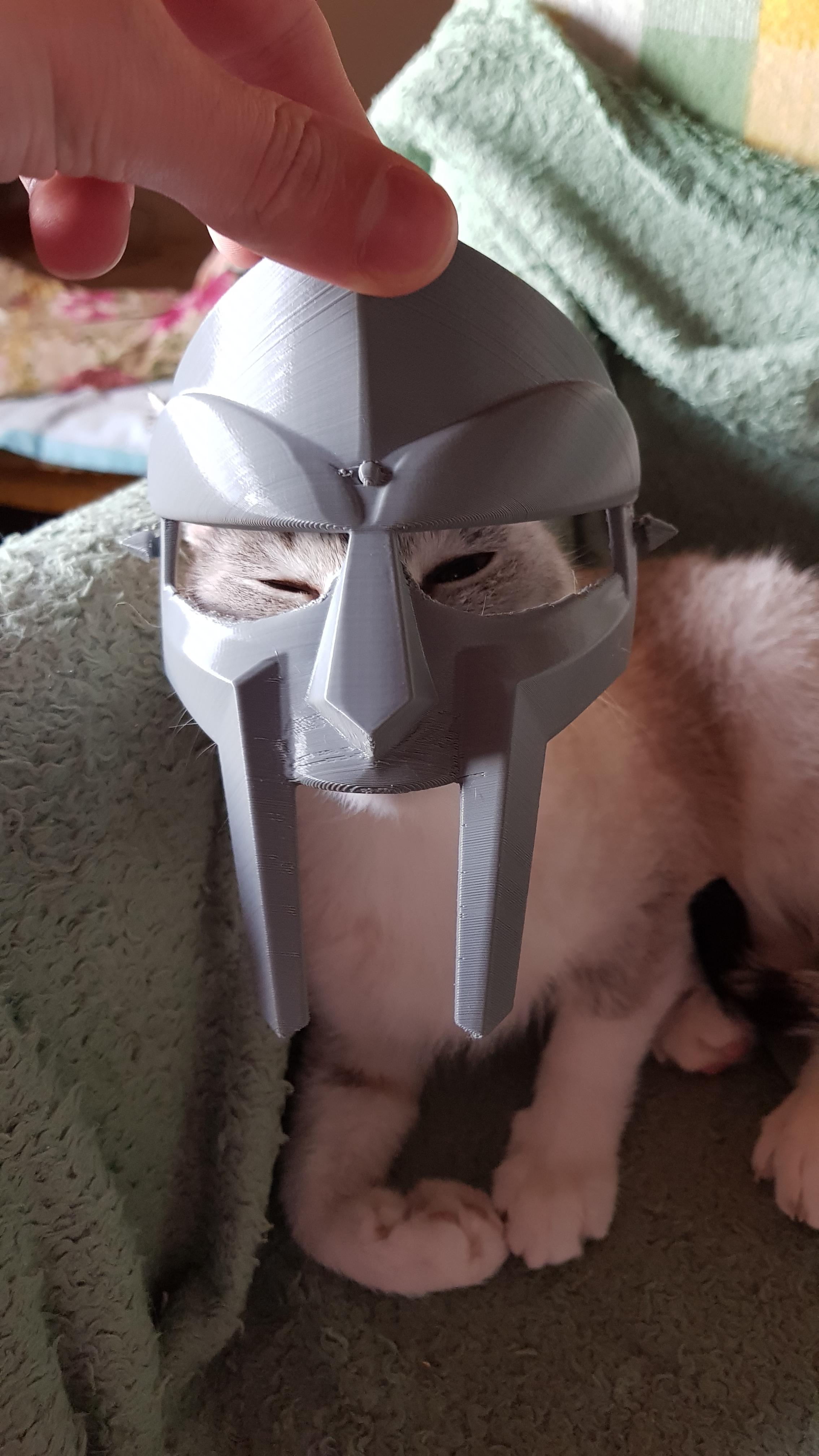 Sofa King | Scrolller