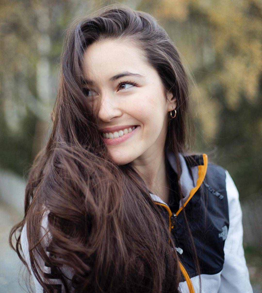 Sofia Jin | Scrolller