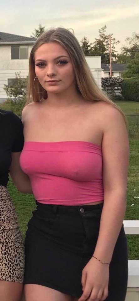 Solid nips in her pink top | Scrolller