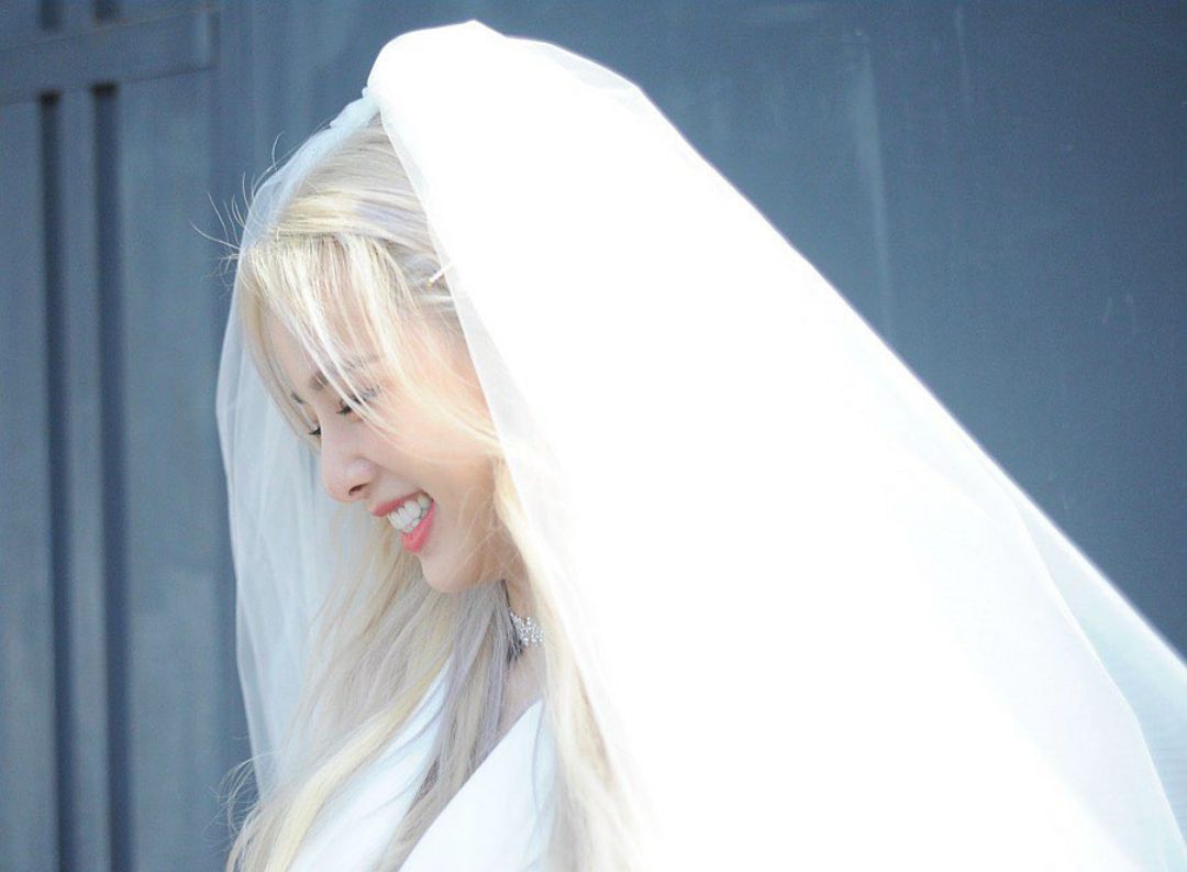 Solji from Hani's Instagram | Scrolller