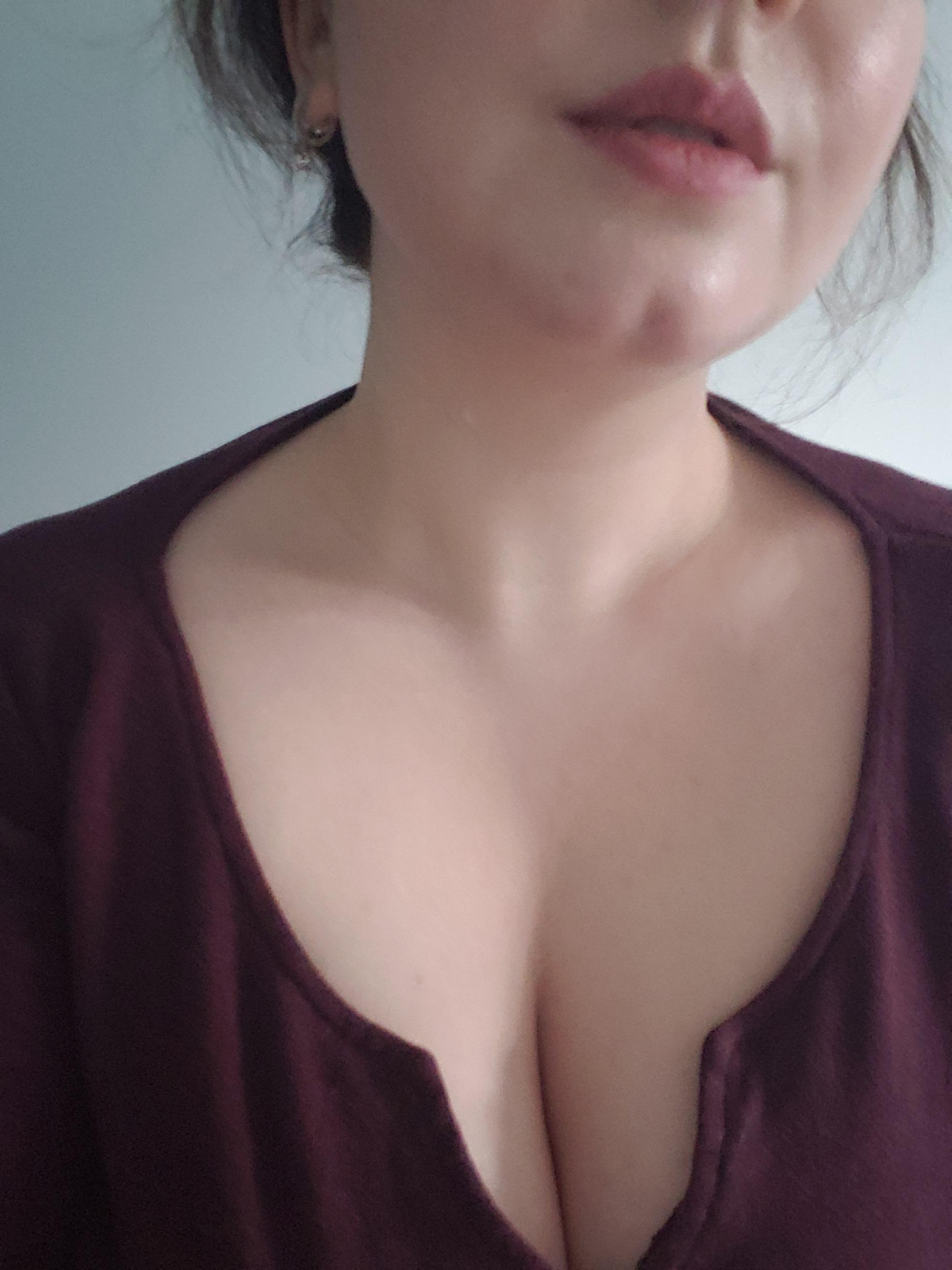 Some cleavage and collarbone | Scrolller