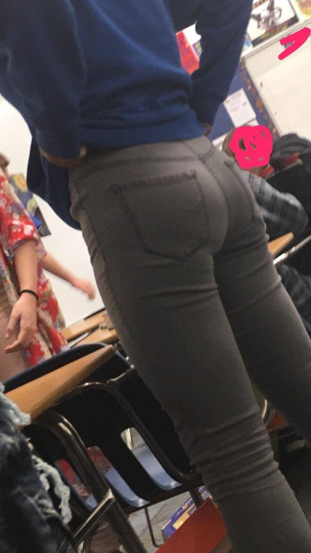 Some nice ass in class | Scrolller