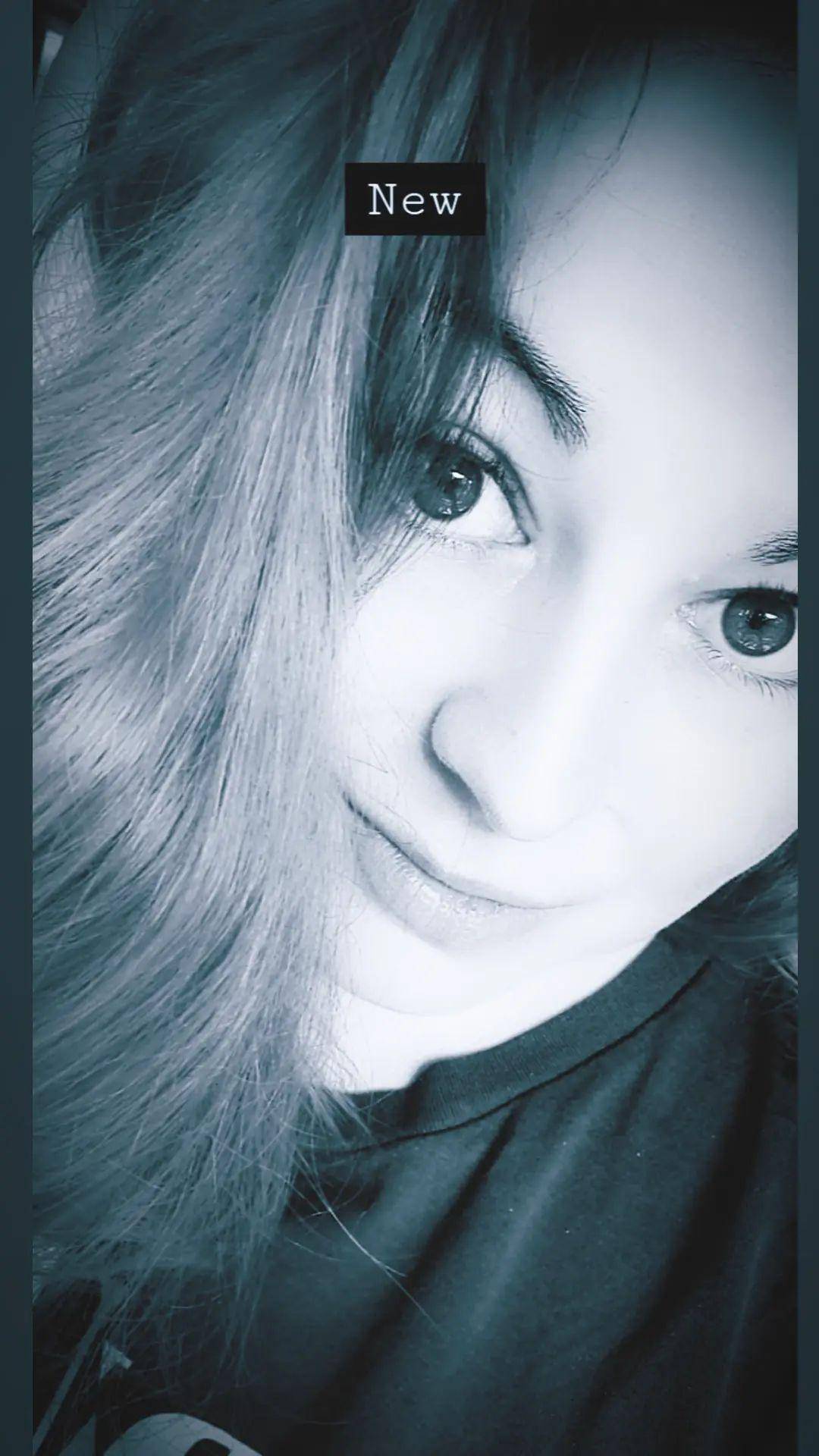 Someone pass me the gin | Scrolller