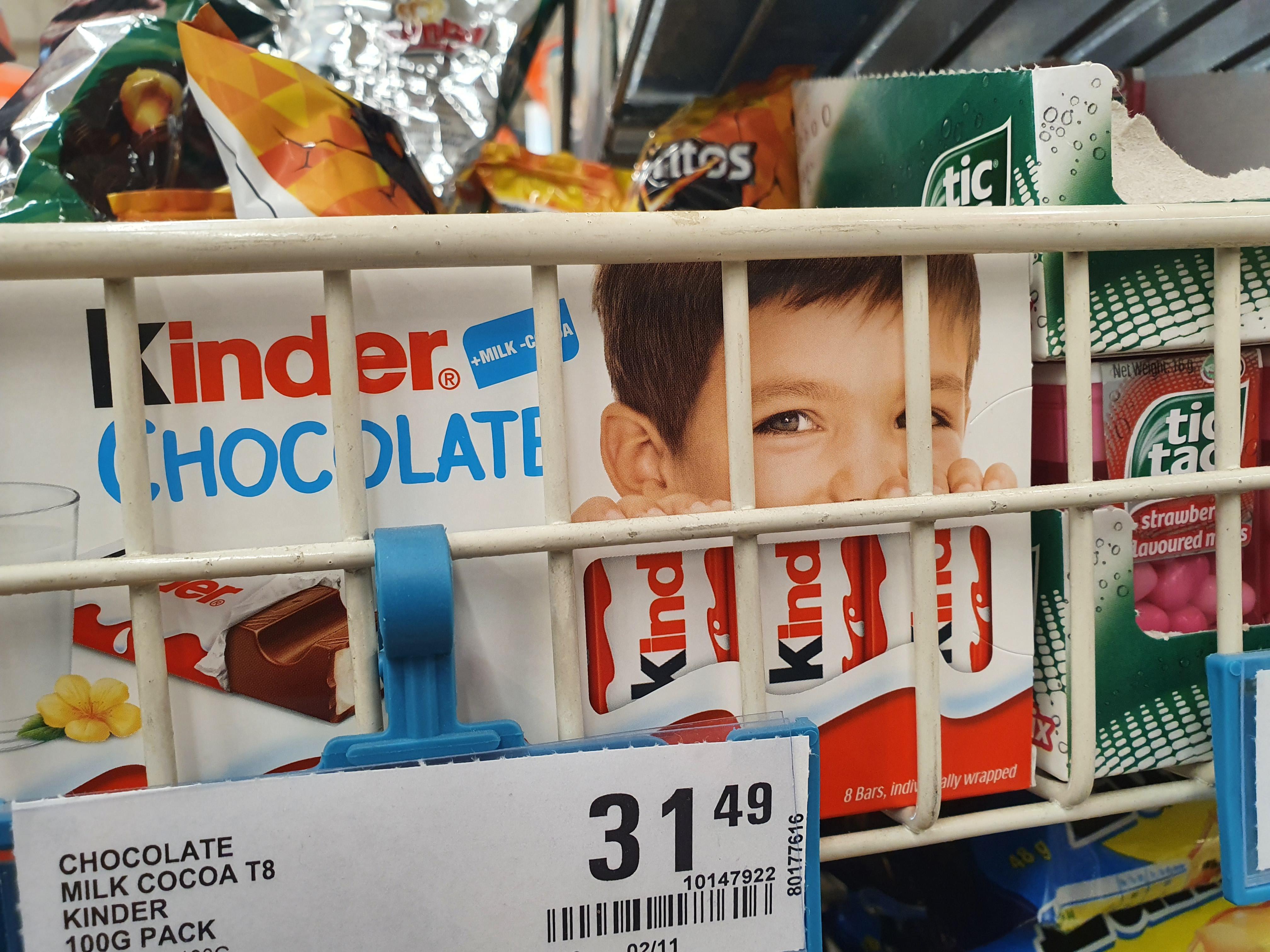 Someone please help him out | Scrolller