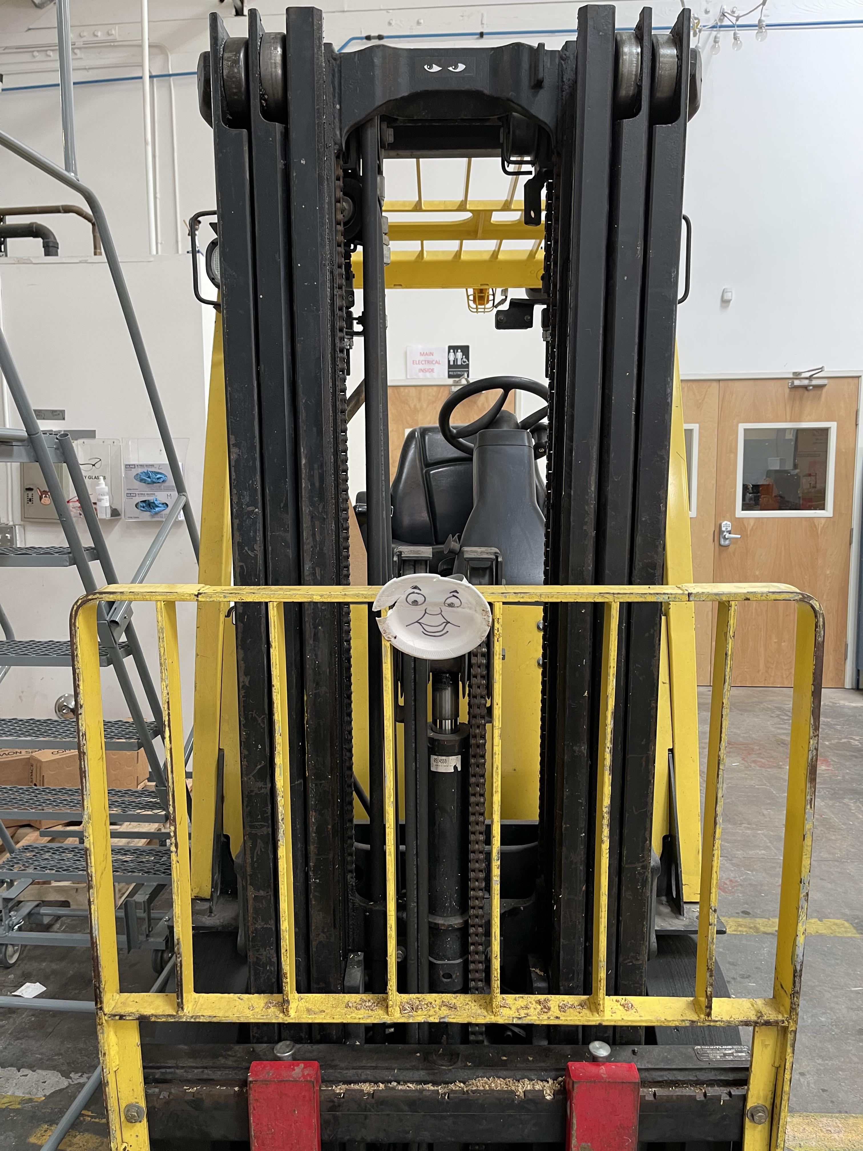 Someone put a Thomas the Tank Engine face on our forklift | Scrolller