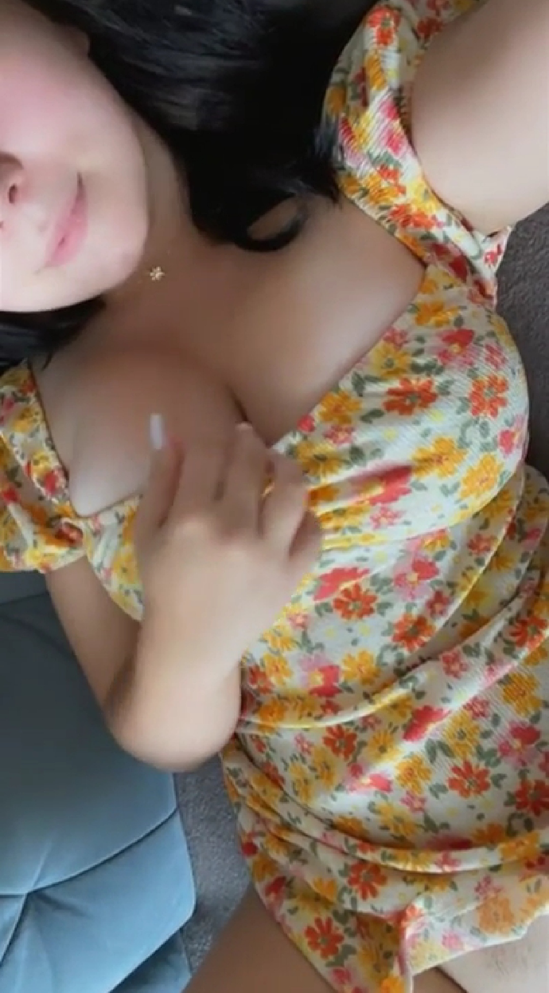 Someone recommended me to wear sundress, how do I look? | Scrolller