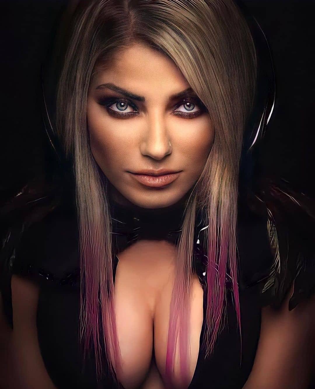 Someone help my bwc cum for Alexa Bliss??? | Scrolller