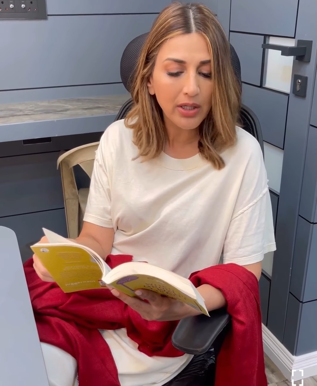 Discover more like BollywoodMilfs: Sonali Bendre and Related Content | Scrolller