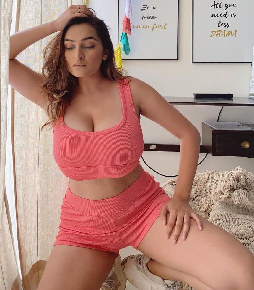 Sonali Malhotra (new) | Scrolller