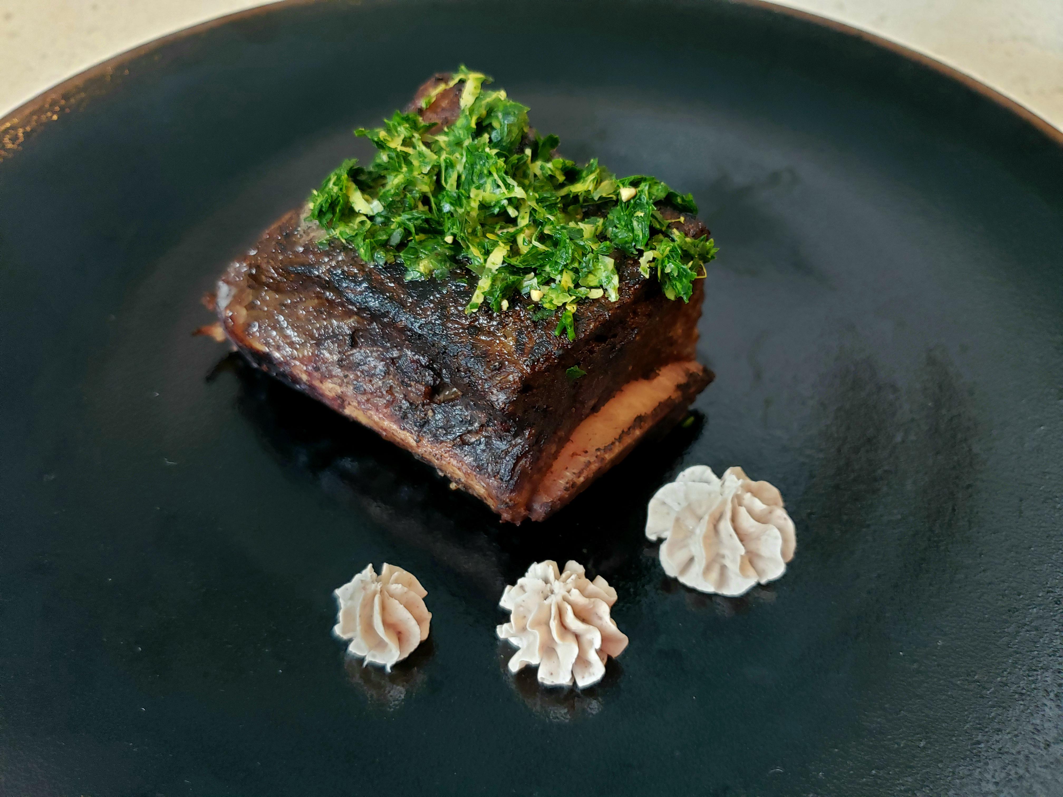 Sous-vide short ribs with whipped bone marrow | Scrolller