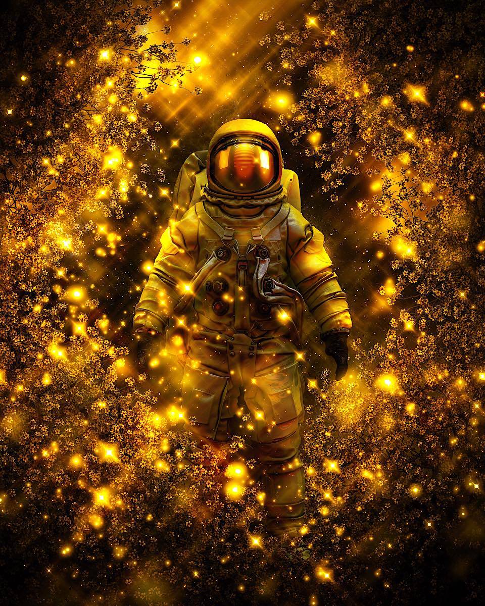 Space Walk | Scrolller