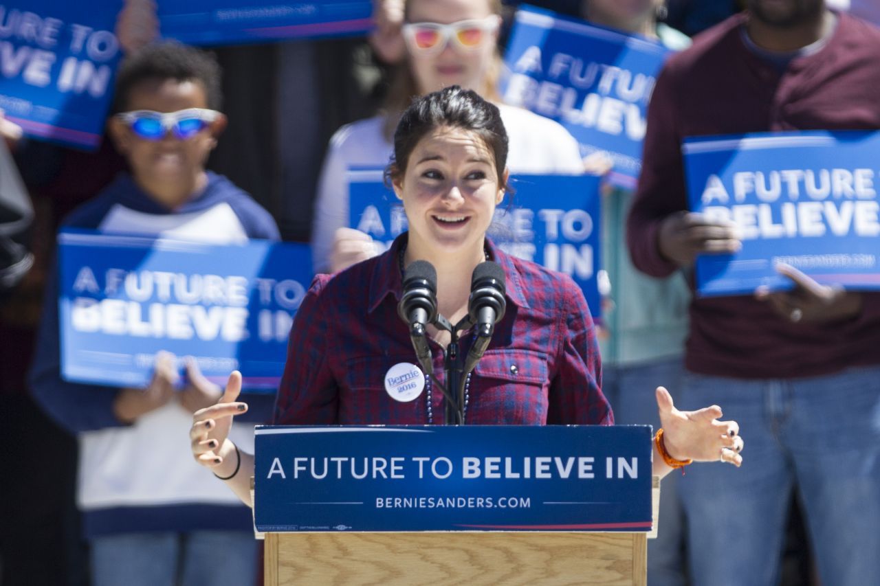 Speaking | Scrolller