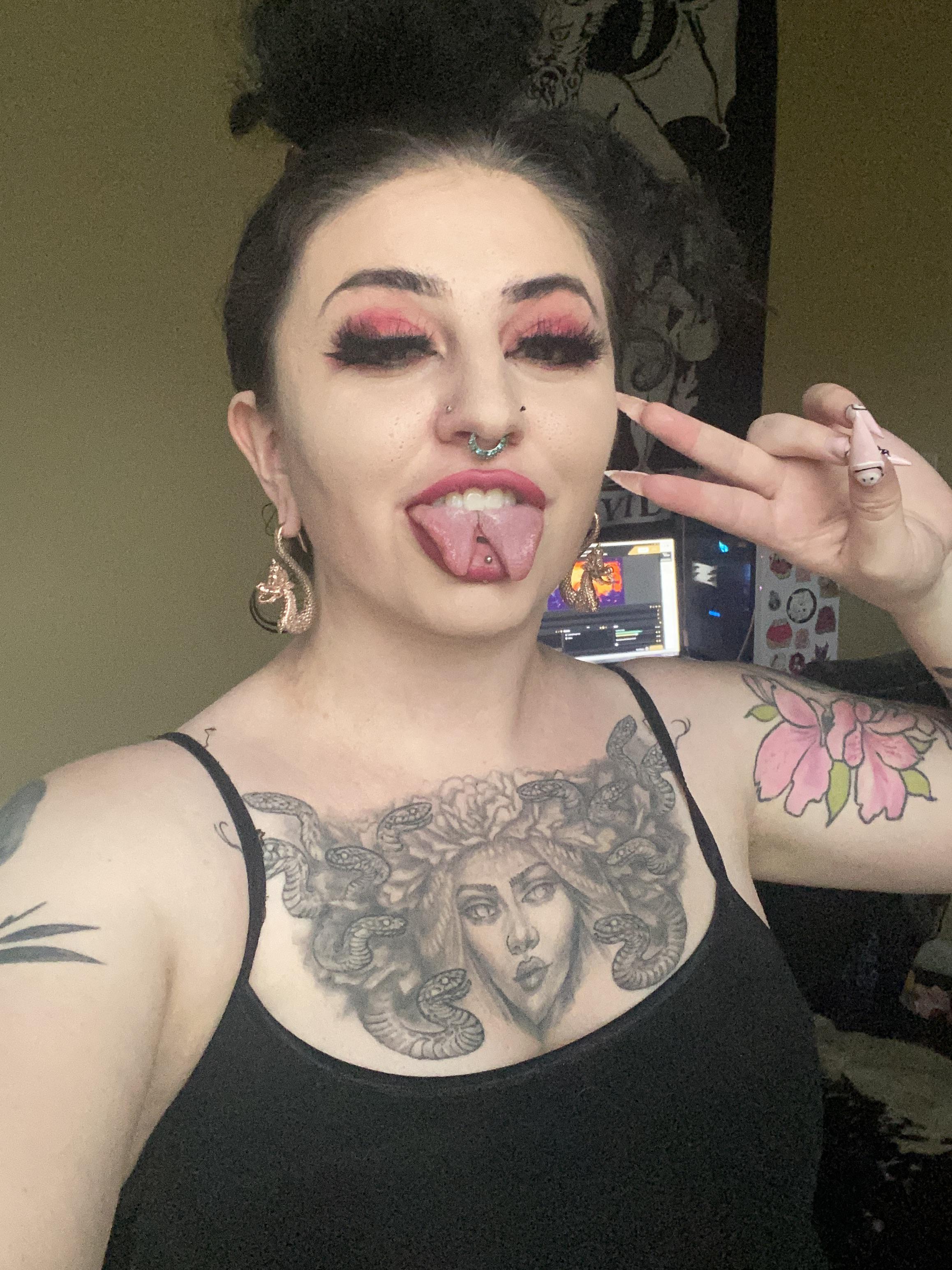 Split tongue, chest piece, and some new weights! And a couple other things here and there lol ...