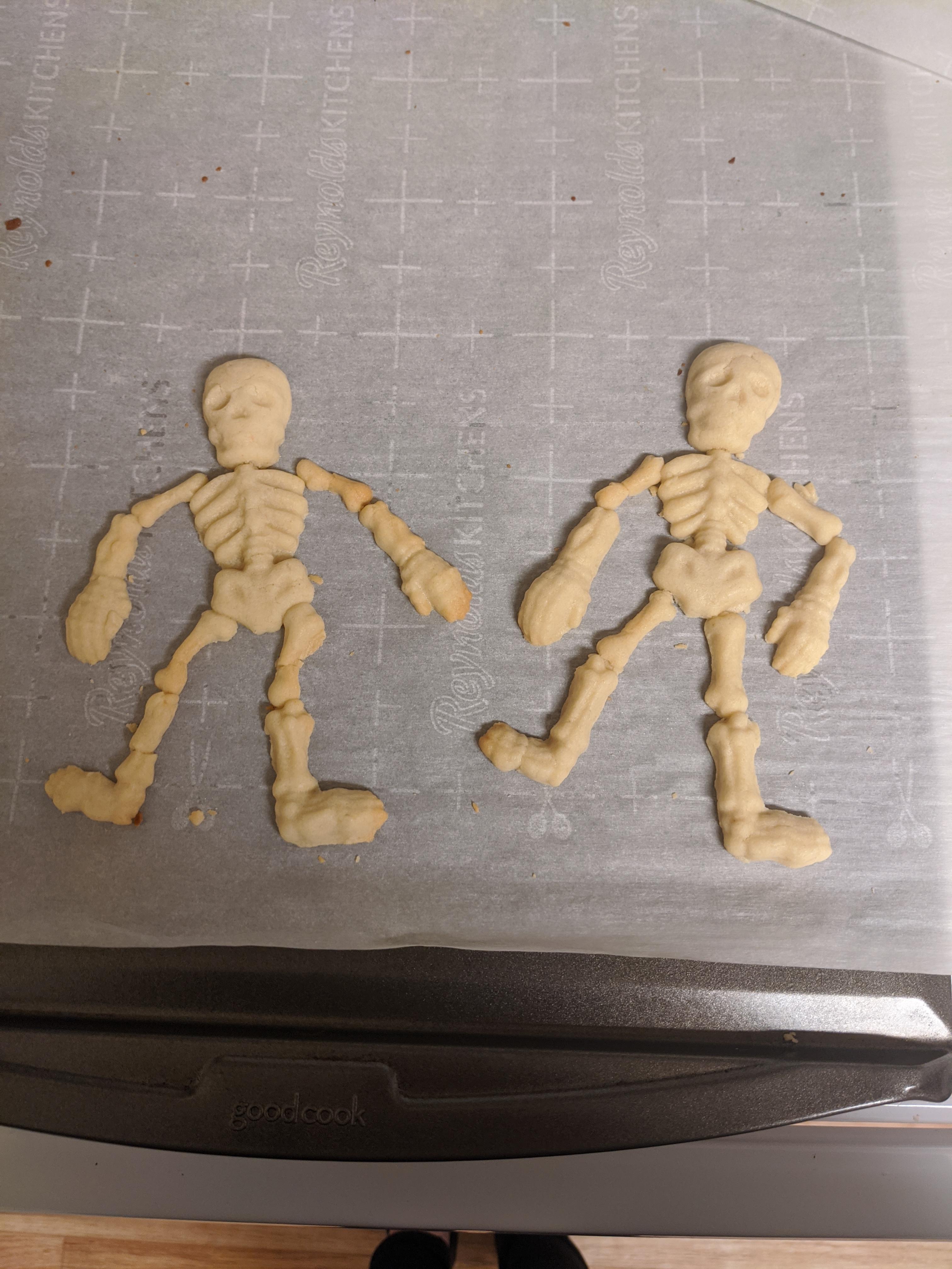 Spooky Scary Skeleton Sugar Cookies. | Scrolller