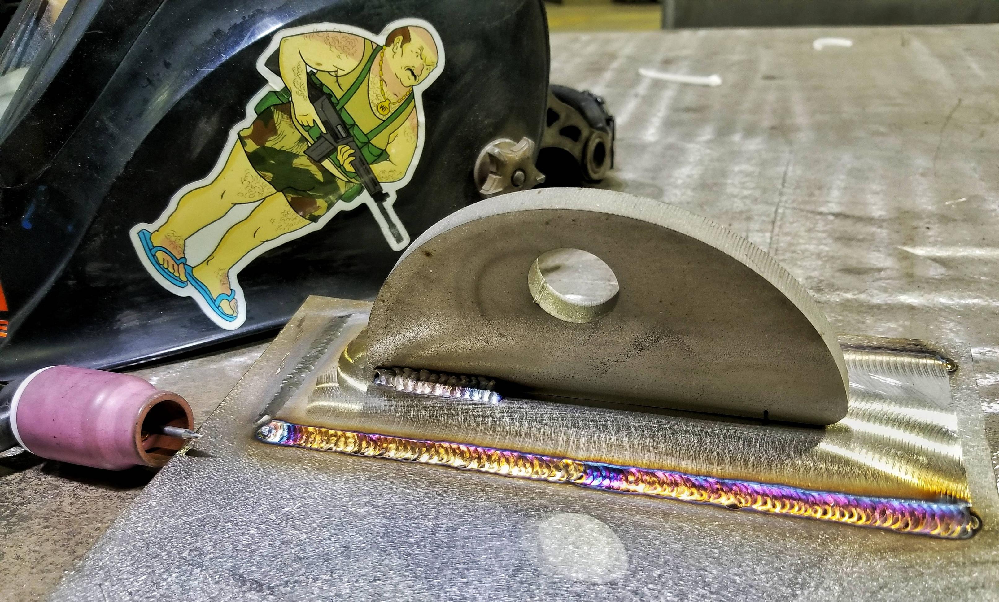 Spraying rainbow! | Scrolller