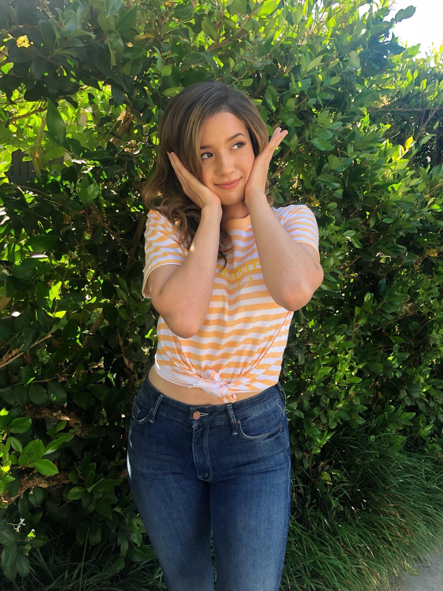 Squishy Cheeks | Scrolller