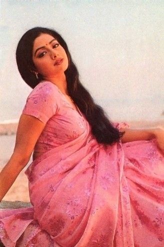 Sri Devi in this beautiful Pink Saree. | Scrolller