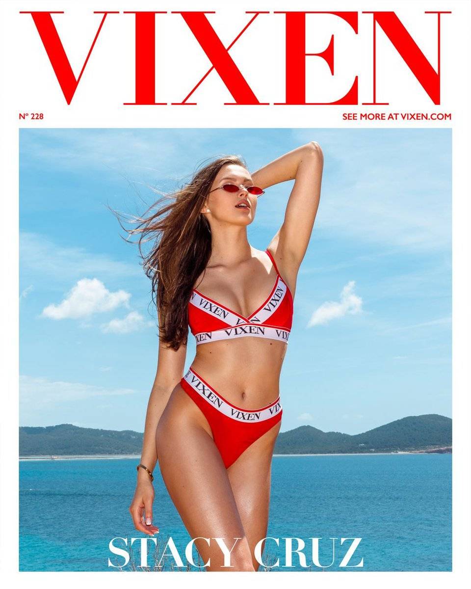 Stacy Cruz | Scrolller