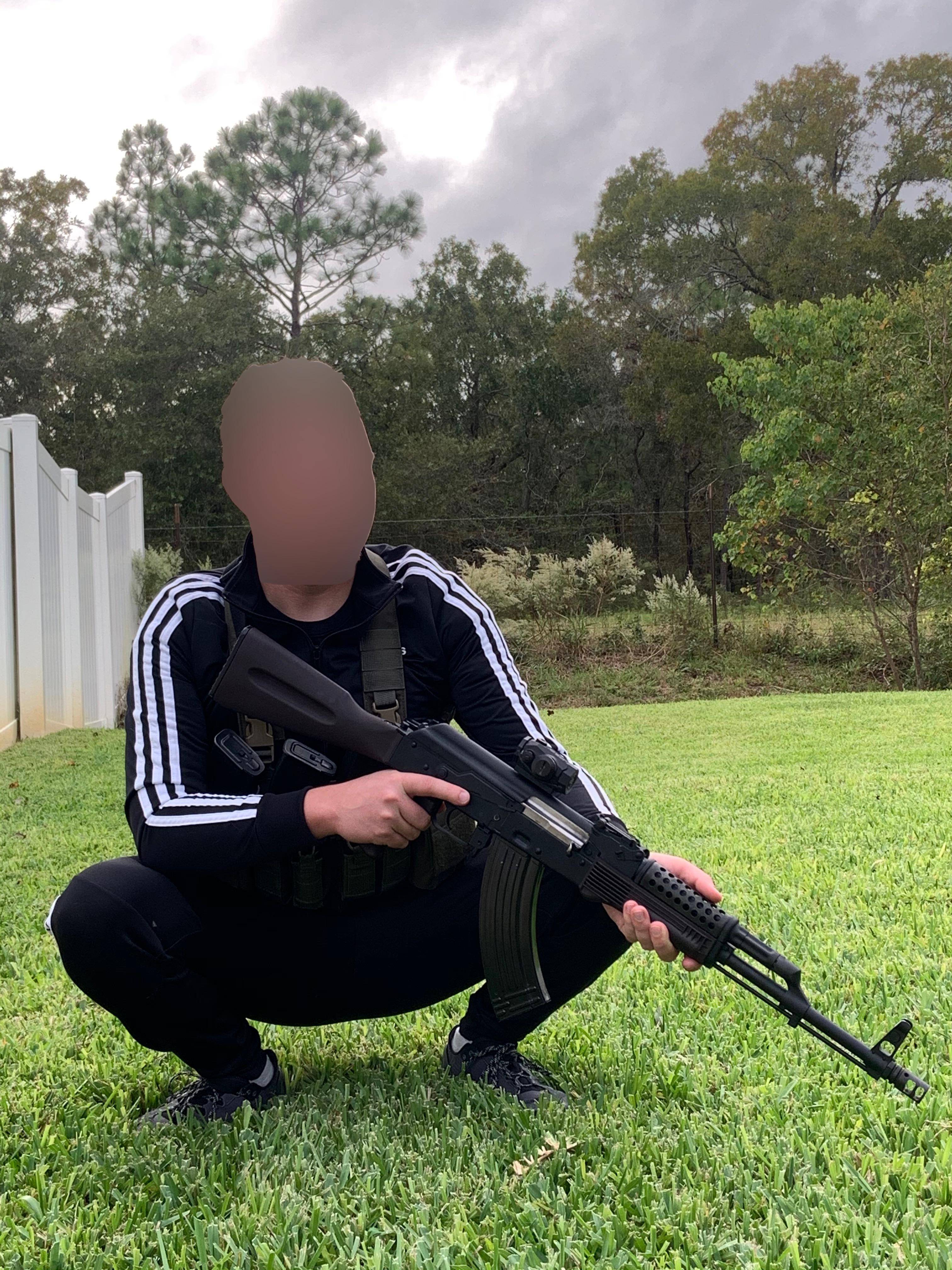 Standard issue uniform. | Scrolller