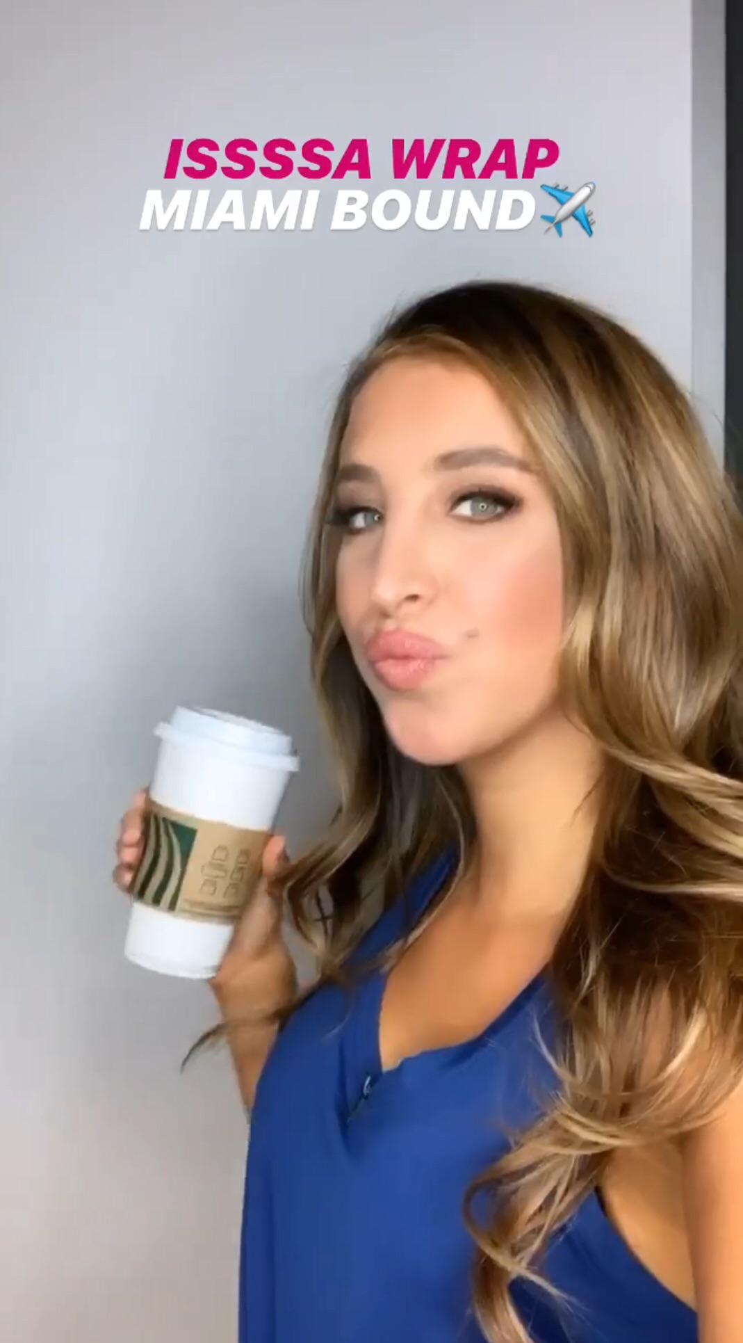 Starbucks & Pursed lips= classic white girl | Scrolller