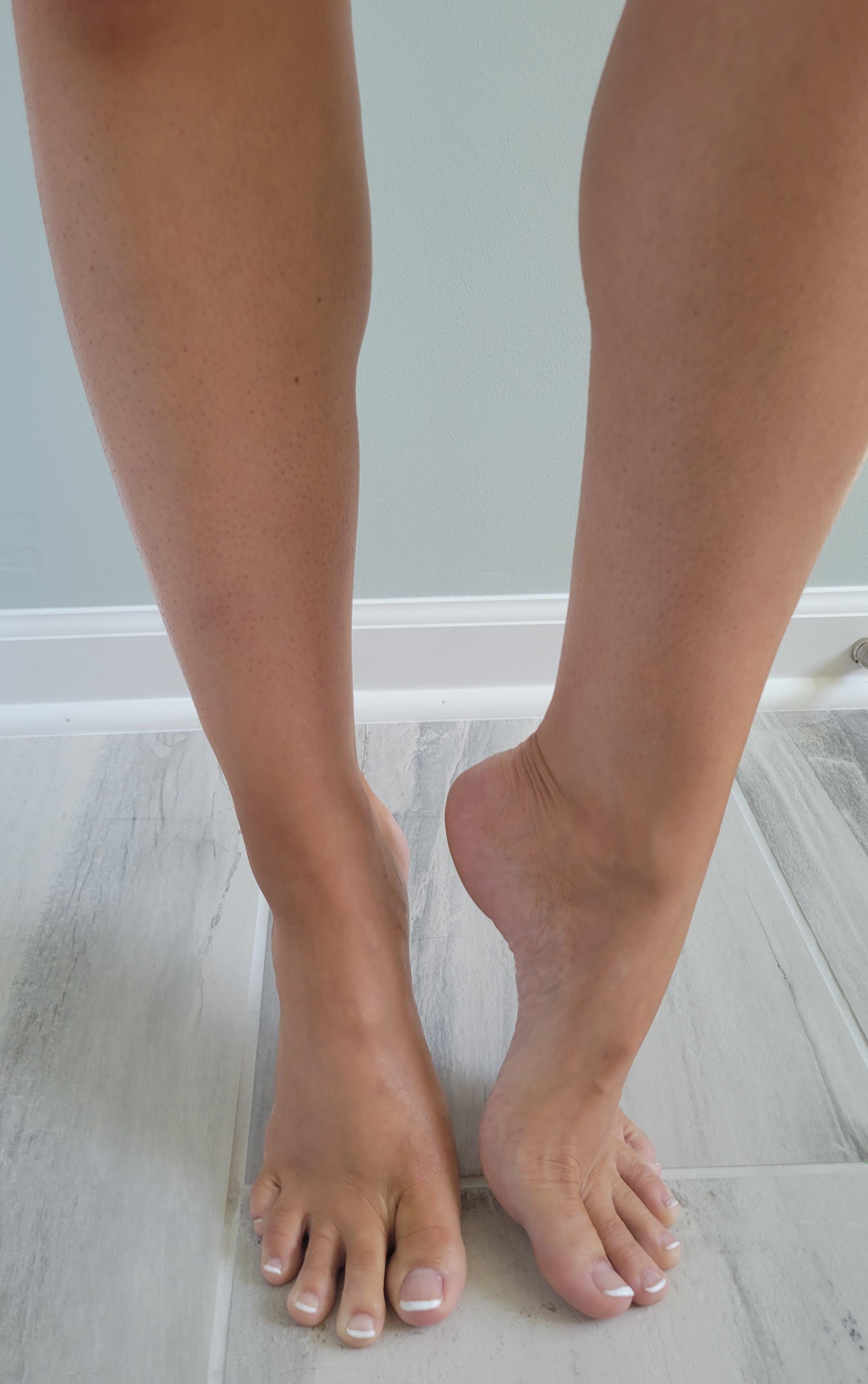 Starting this morning out with a little arch tease just for you😏😘 DMs are Opennn | Scrolller