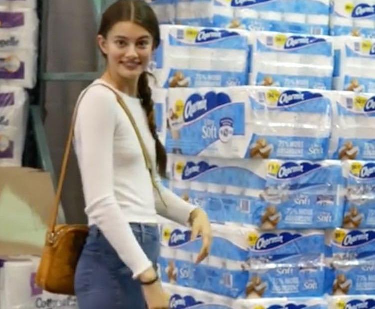 Stealing the Toilet Paper | Scrolller