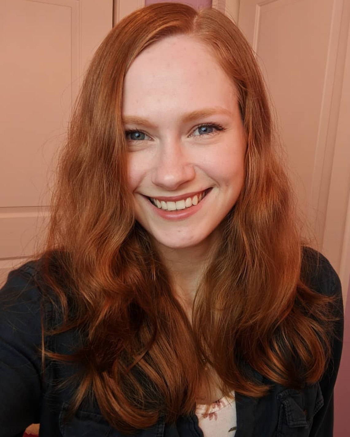 Stephanie | Scrolller