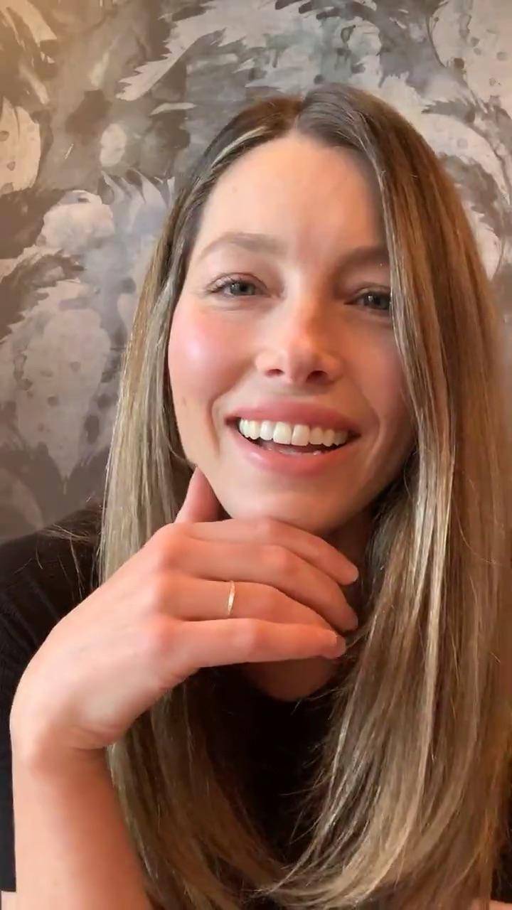 Still as beautiful as ever at age 38! | Scrolller