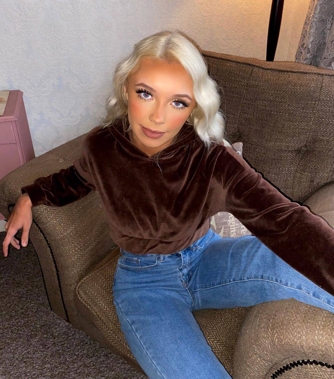 Still learning how to use seats | Scrolller