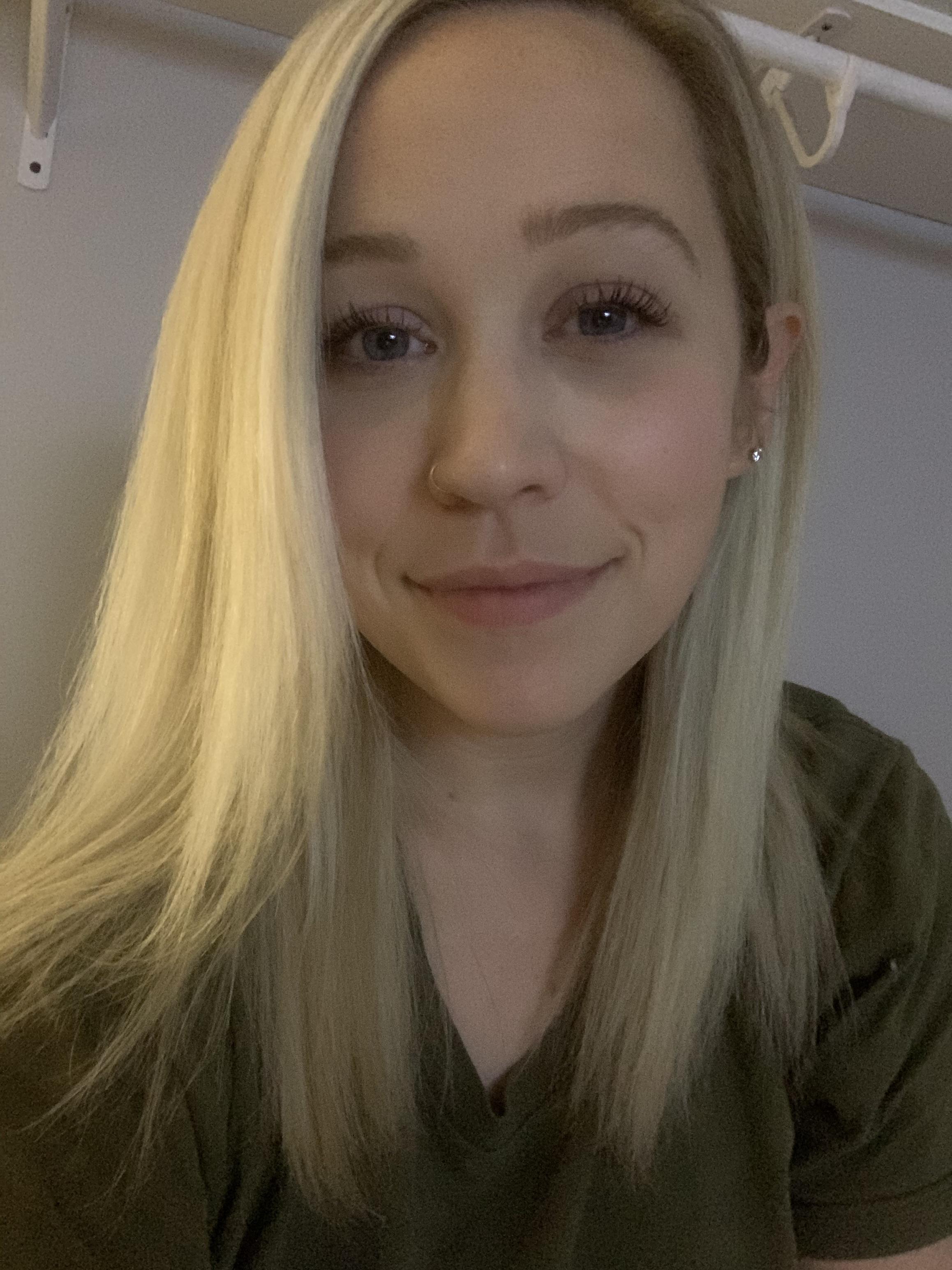 Stoned and happy [28] | Scrolller