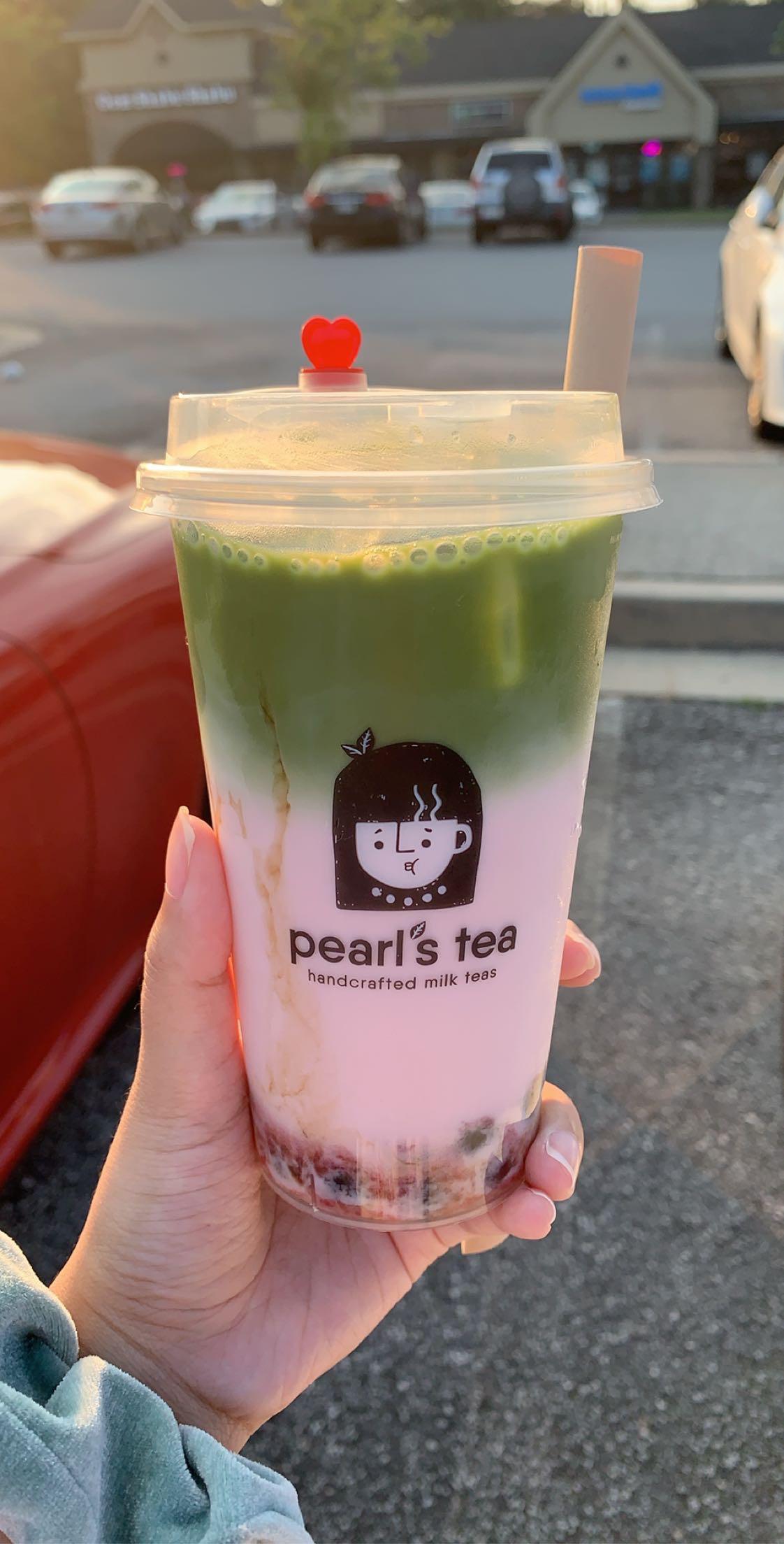Strawberry matcha 🍓🍵 | Scrolller