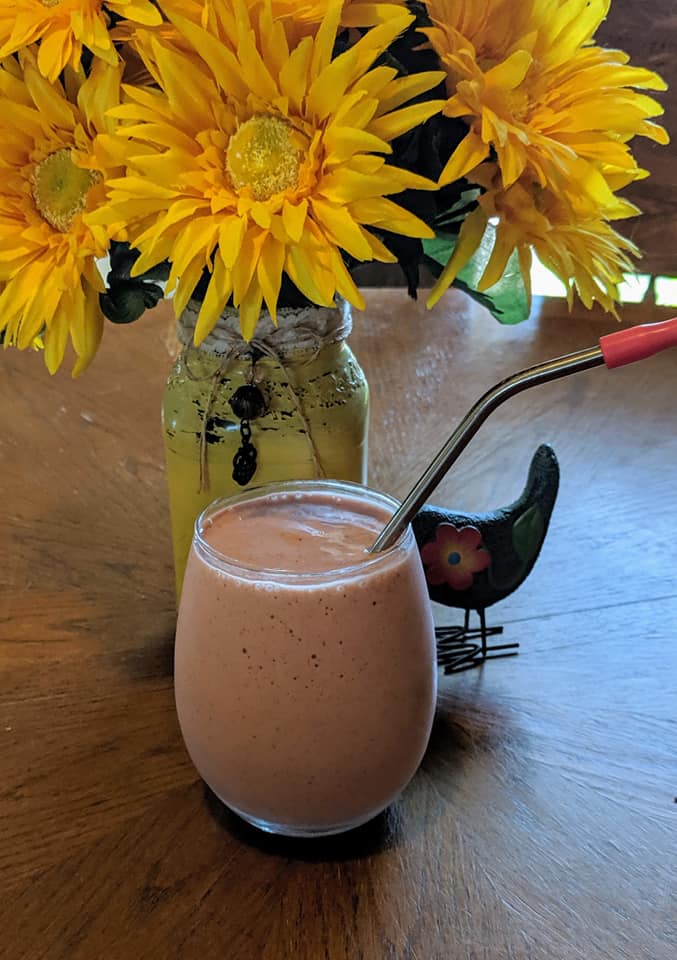 Strawberry Pineapple Smoothie | Scrolller