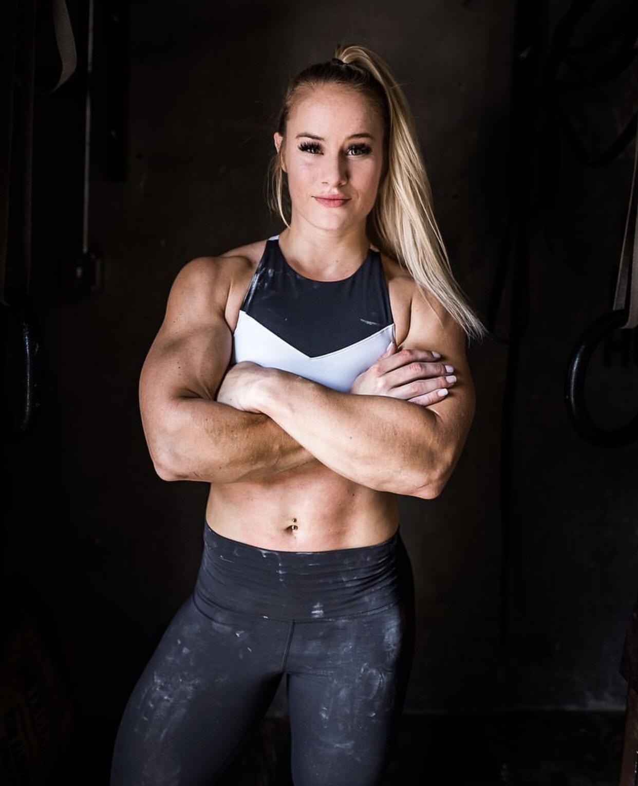 Strength and grace | Scrolller