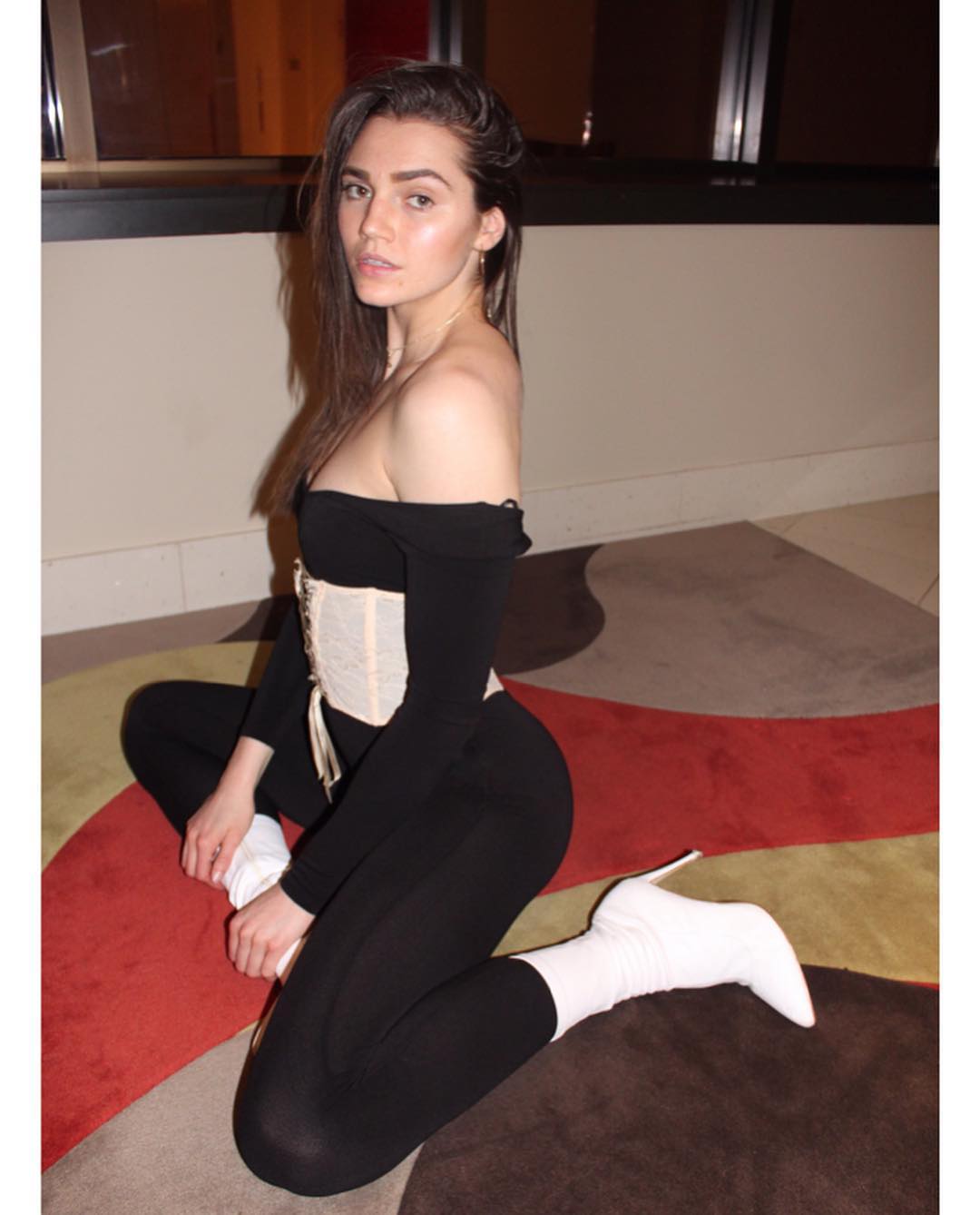 Strike a pose | Scrolller