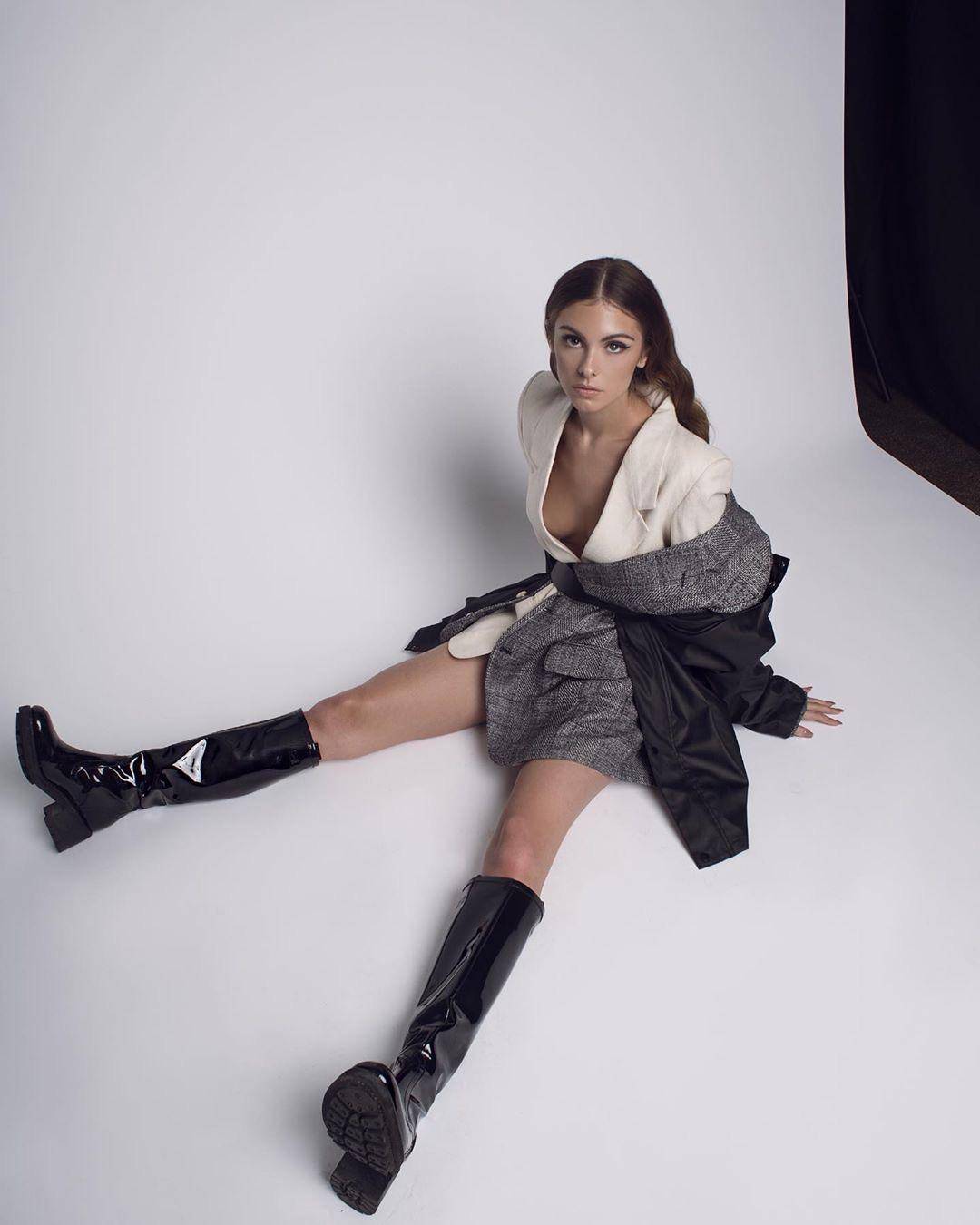 striking | Scrolller