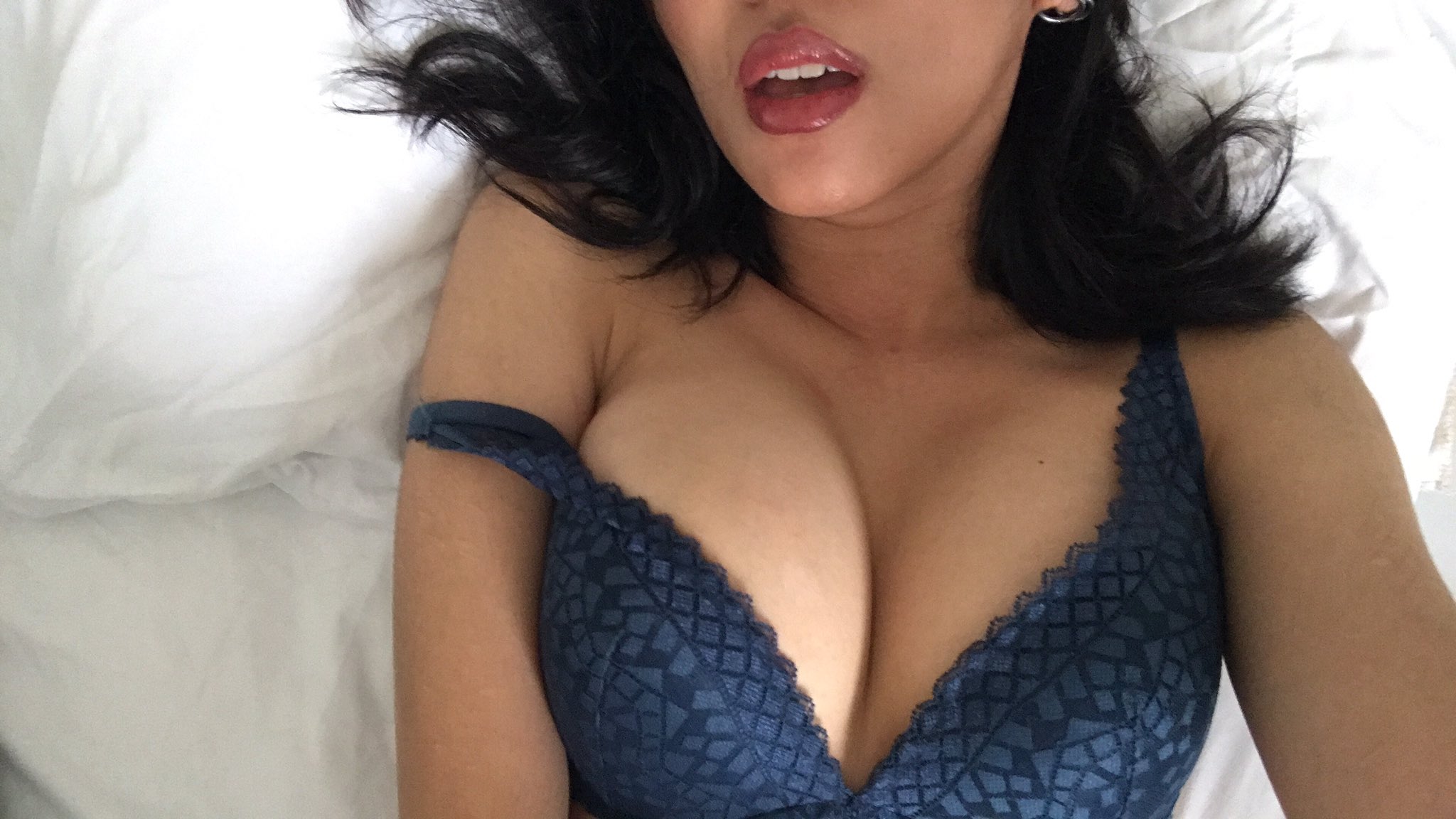 Stripper Fan Girl Ami | Scrolller